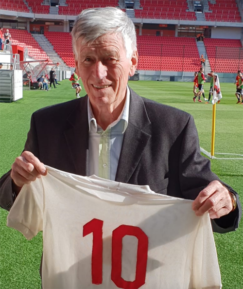 Na Štedrý deň zomrela trnavská futbalová legenda Jozef Adamec | trnava ...